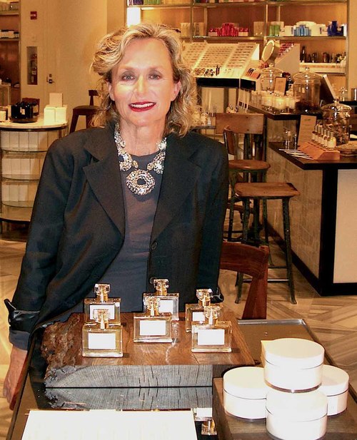 Savoir Faire | Parfums DelRae - The Carrie Source